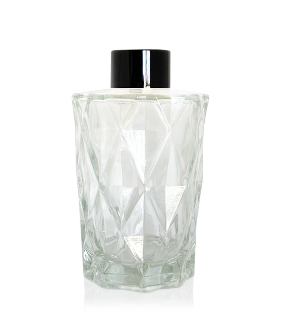 A Sizable 200ml Diamond Cut Diffuser Bottle - NZ Candle Supplies